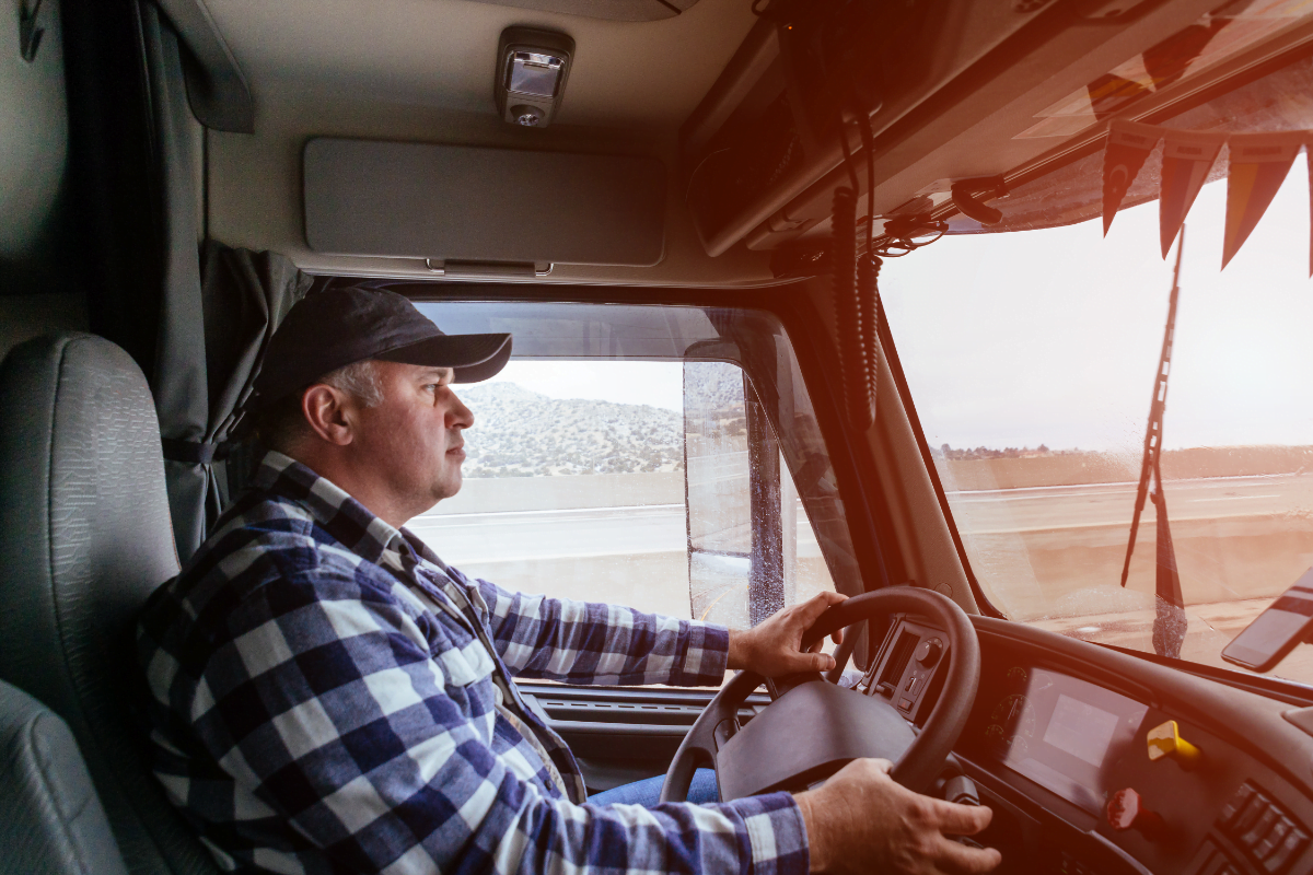 7 Signs Of Truck Driver Fatigue | CDL Knowledge